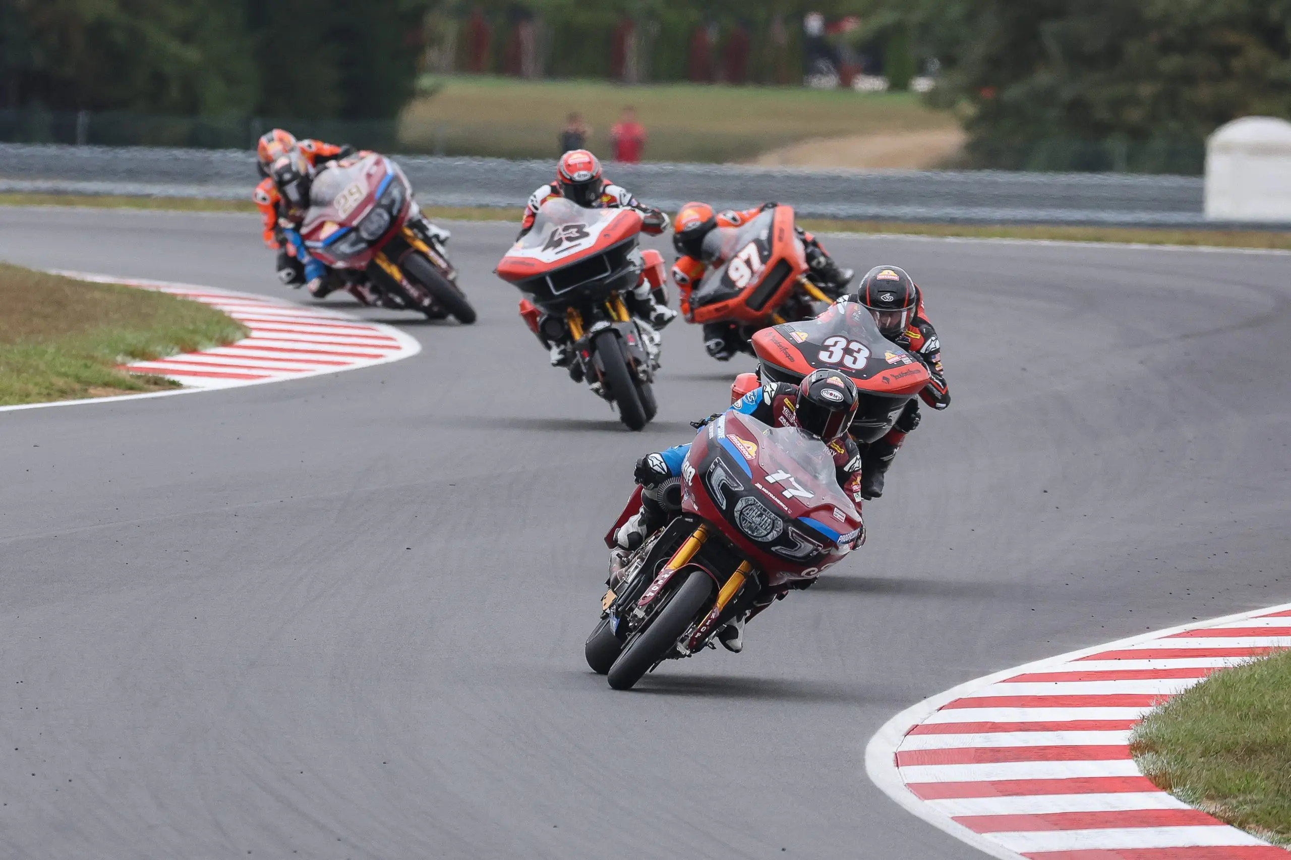 Herfoss Crowned In King Of The Baggers Finale At New Jersey Motorsports ...