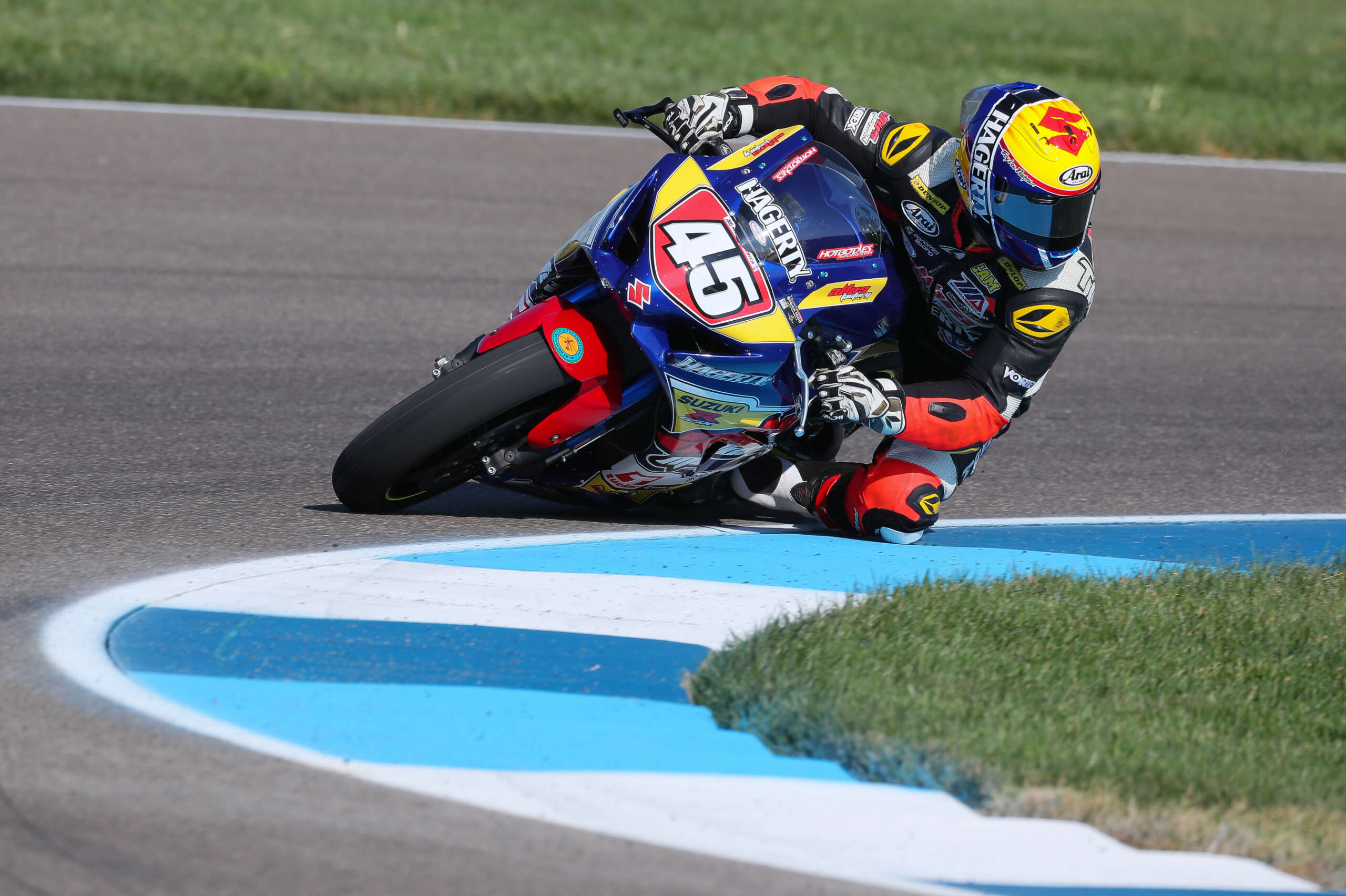 Battle For Superbike Cup Set For Laguna - MotoAmerica