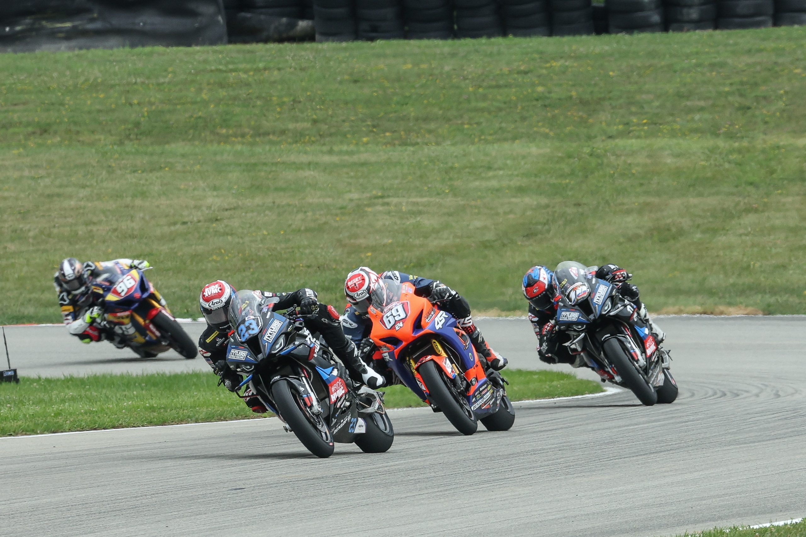 Point Leads Grow, Point Leads Disappear At Pitt Race - MotoAmerica