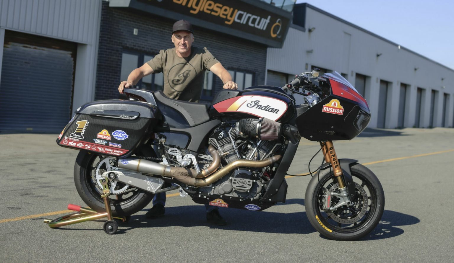 Indian Challenger RR Ridden By Jeremy McWilliams To Make Appearance At ...