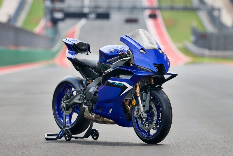 Yamaha Introduces The 2025 Yamaha YZF-R9 - MotoAmerica